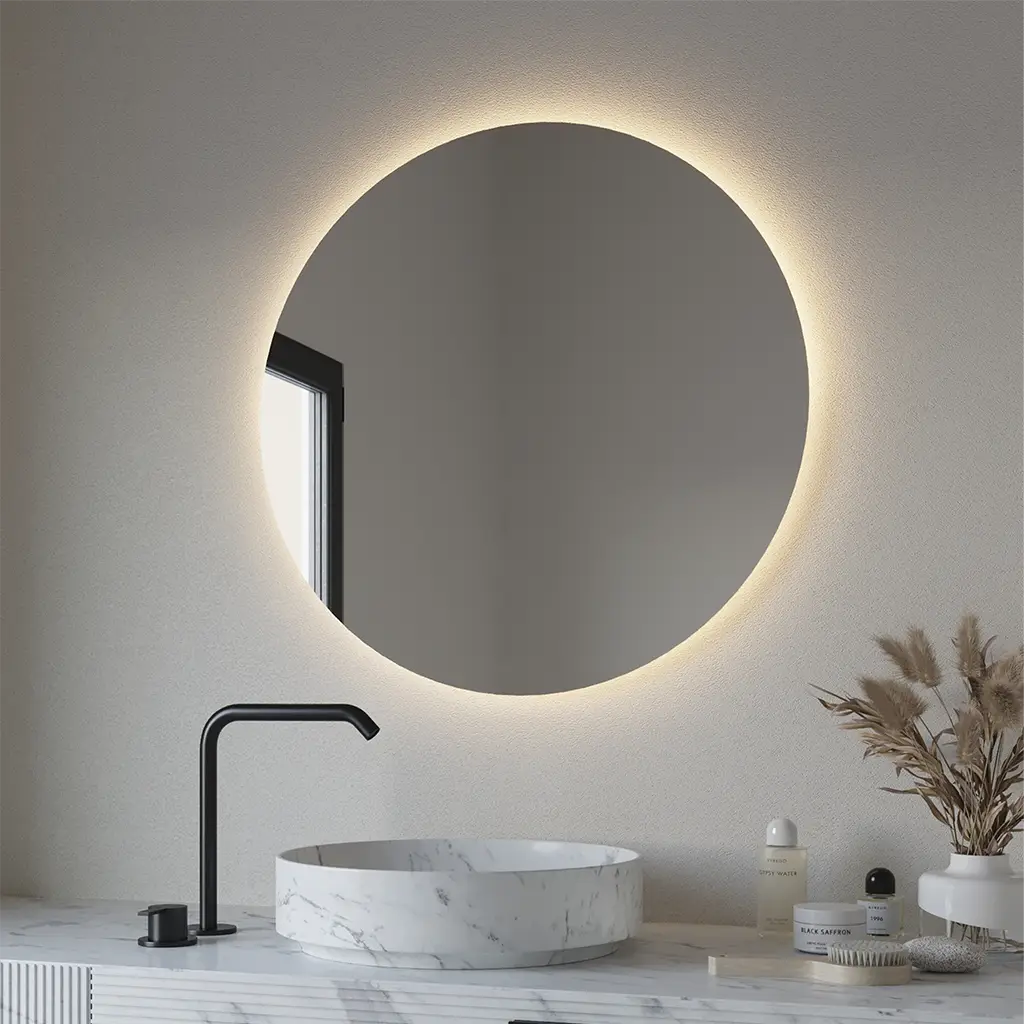 Dawn: LED lamp from mirror with aluminum